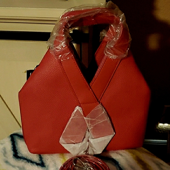 Suzanne Clemente | Bags | Suzanne Clemente Causes Purse | Poshmark